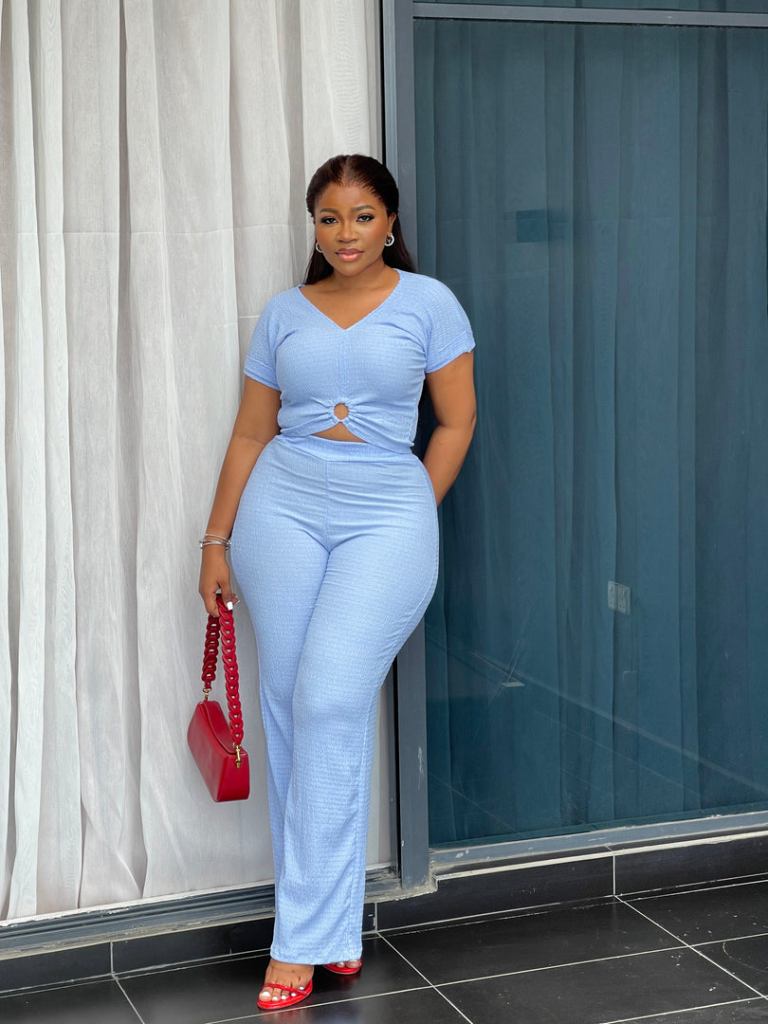 Turn Heads with these Bold and Beautiful workwears from beuniquewears ...